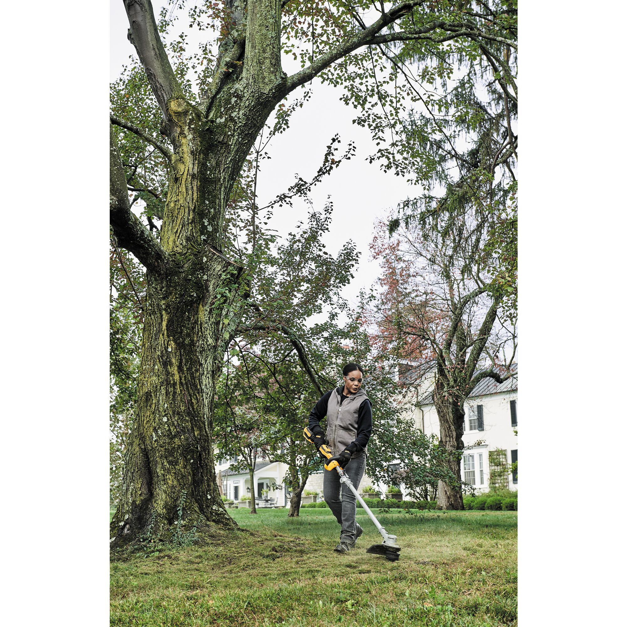 DeWalt Folding String Trimmer (DCST922B) - Toolstash