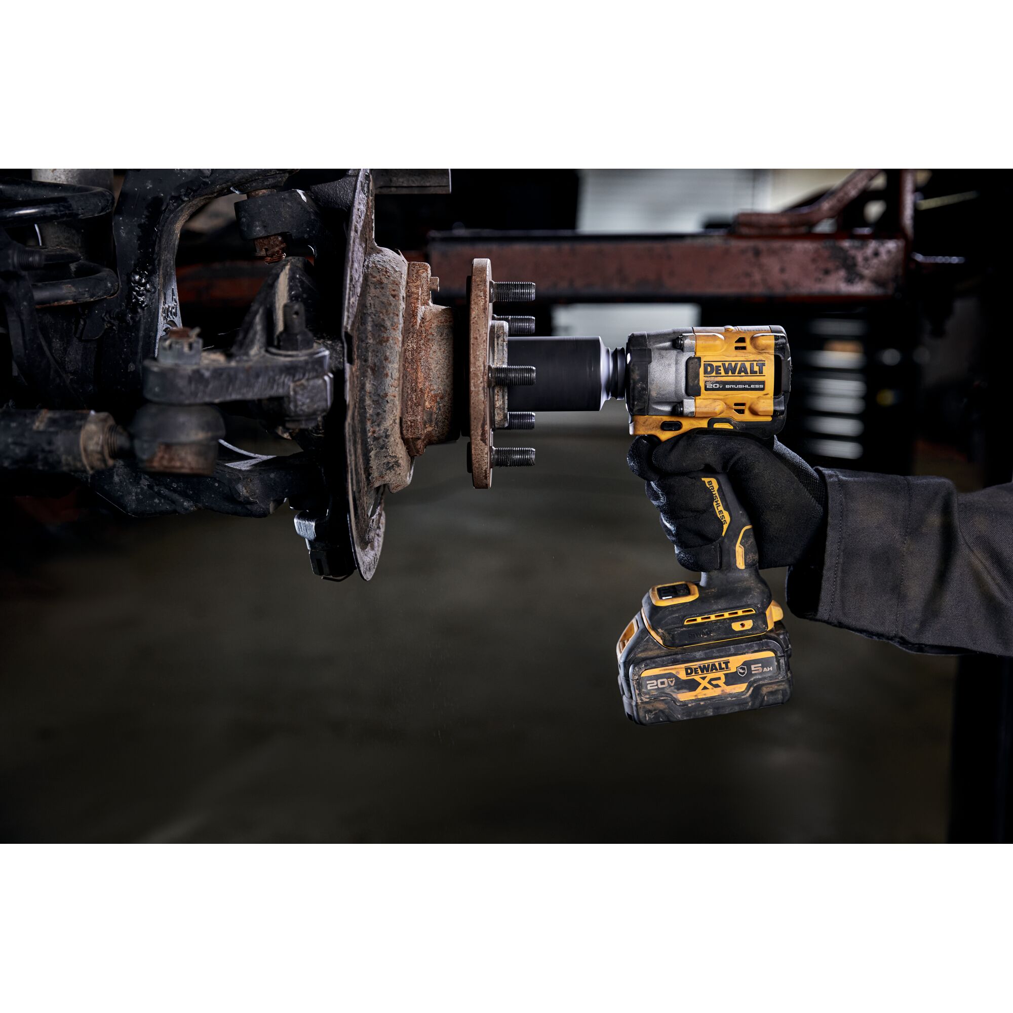 DeWalt ATOMIC 20V MAX 1/2 in. Cordless Impact Wrench with Hog Ring ...