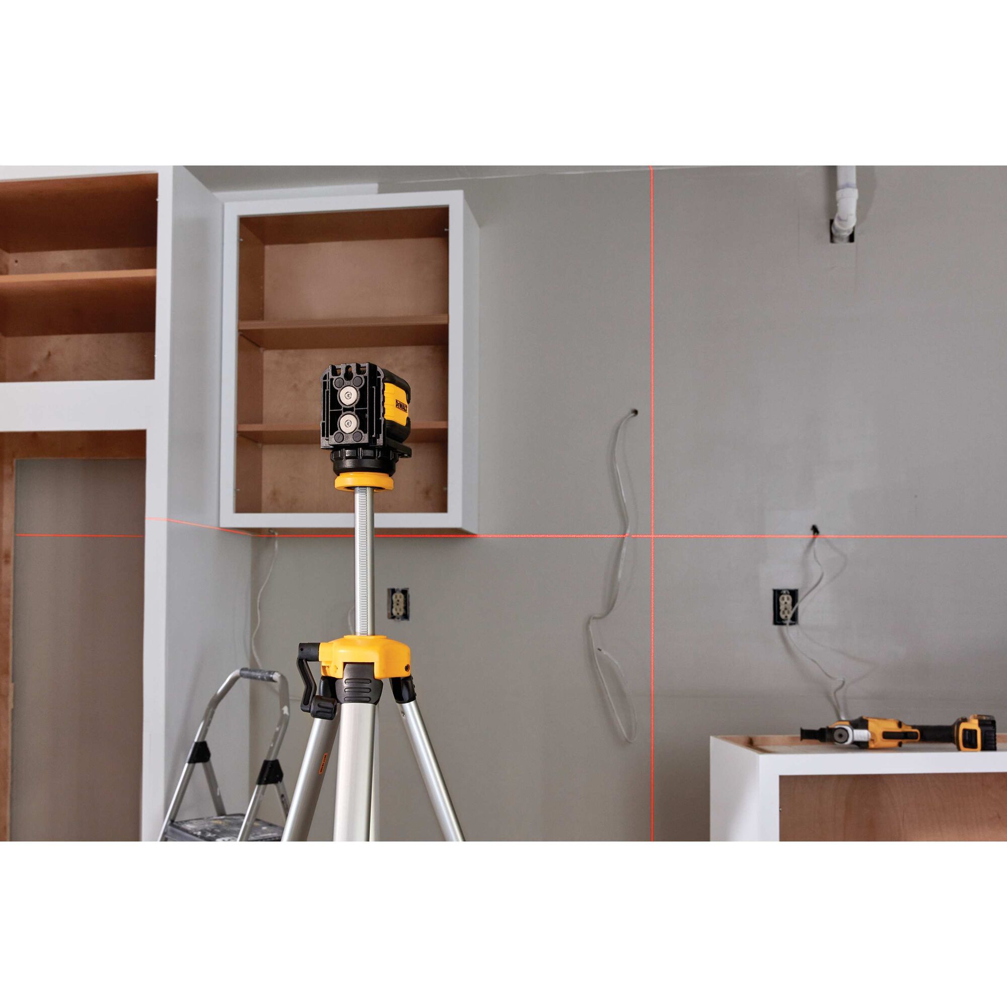 DeWalt Red Cross Line Laser Level (DW08802) - Toolstash